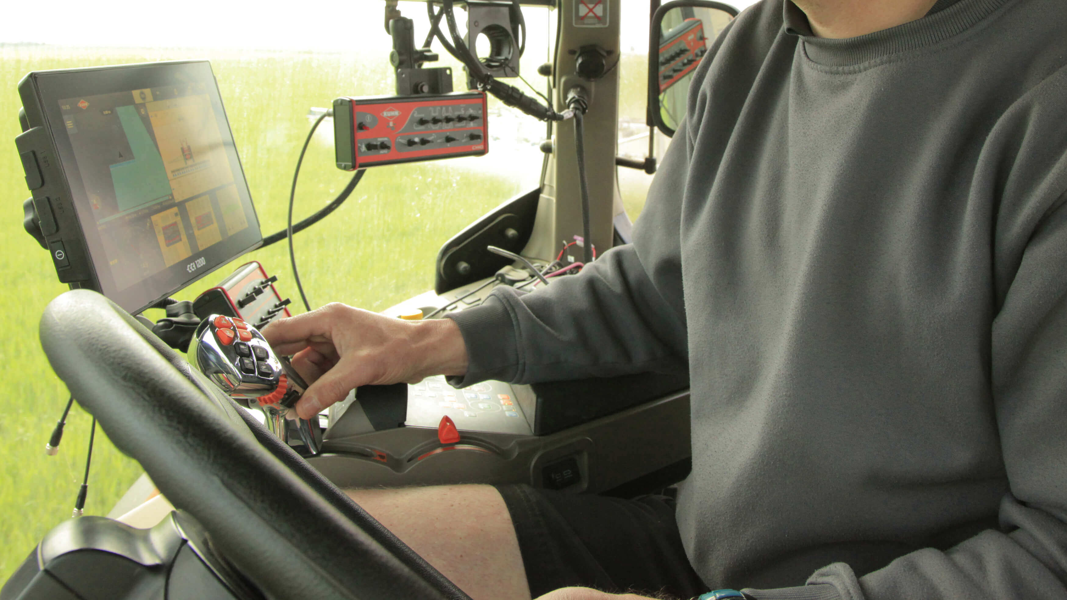 CCI 1200 ISOBUS Terminal | KUHN