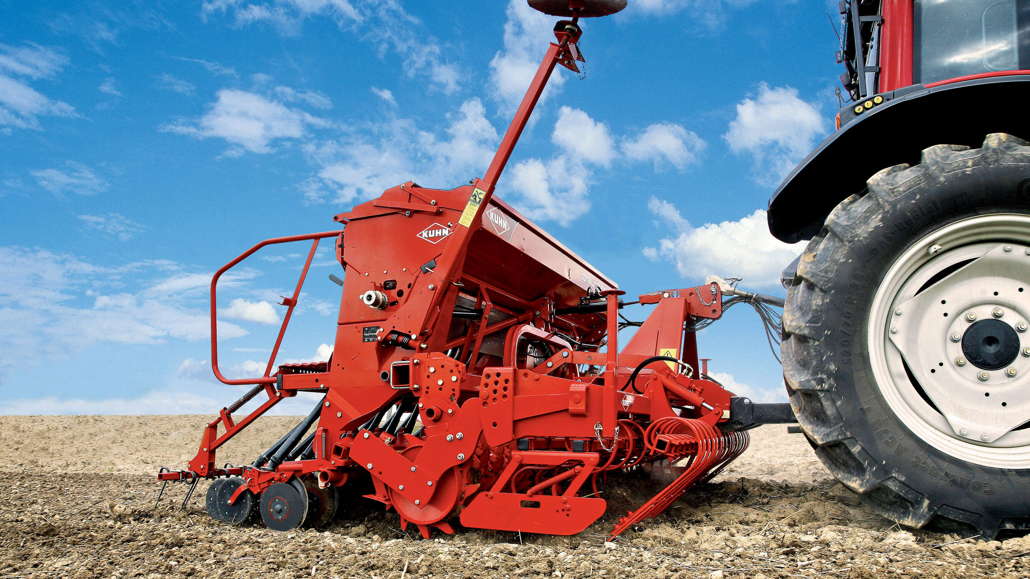 Integrated disc-tine cultivator CD 100 | KUHN