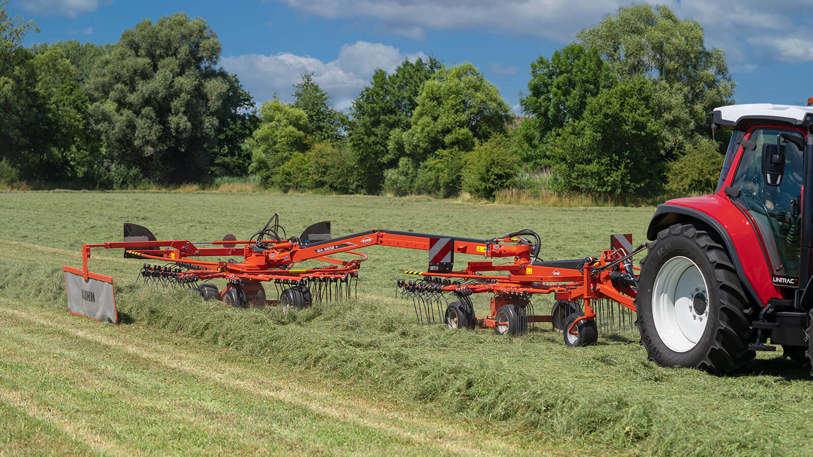 Twin-rotor rakes GA 1032 | KUHN