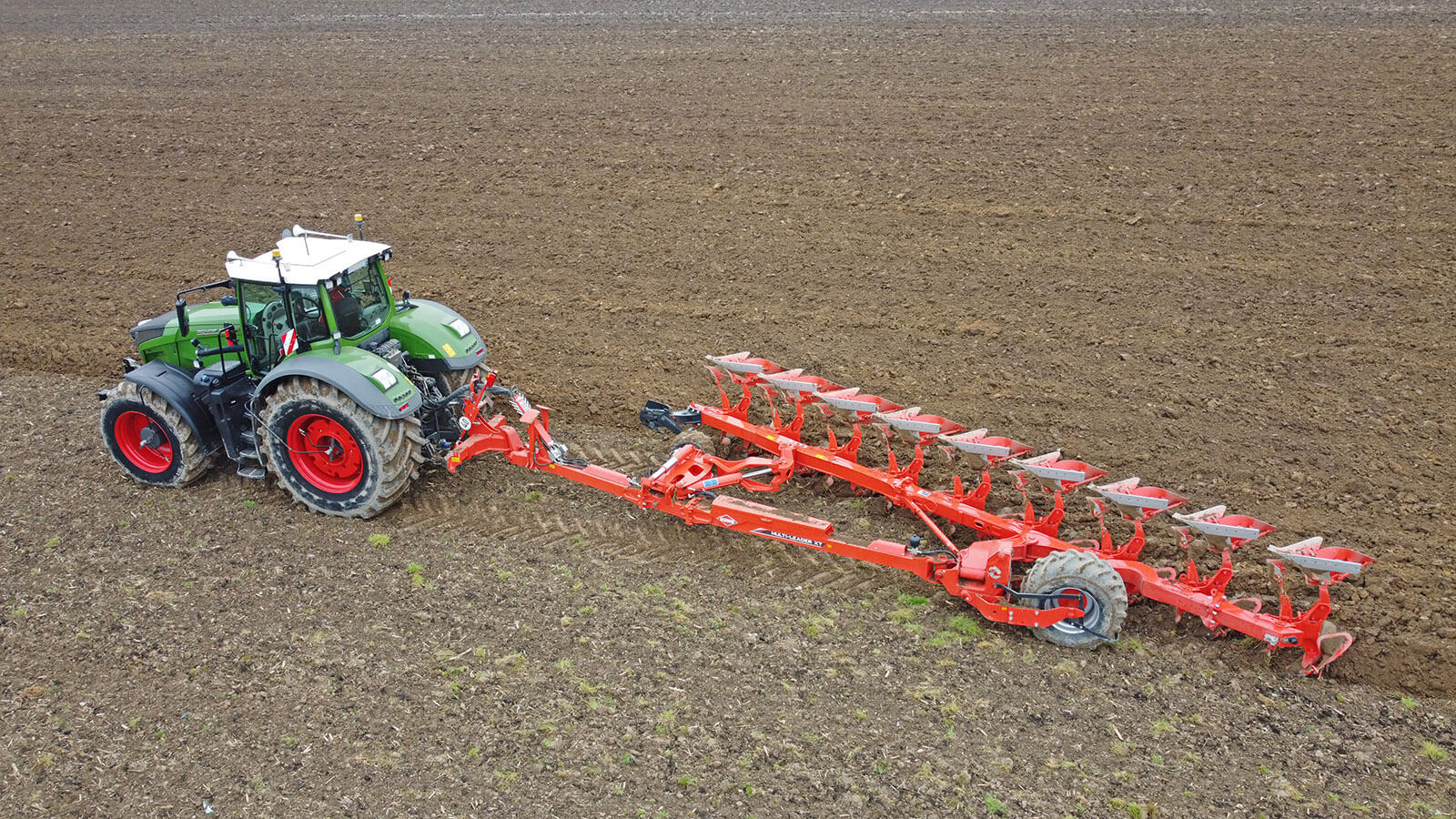 Reversible semi-mounted plough MULTI-LEADER XT | KUHN