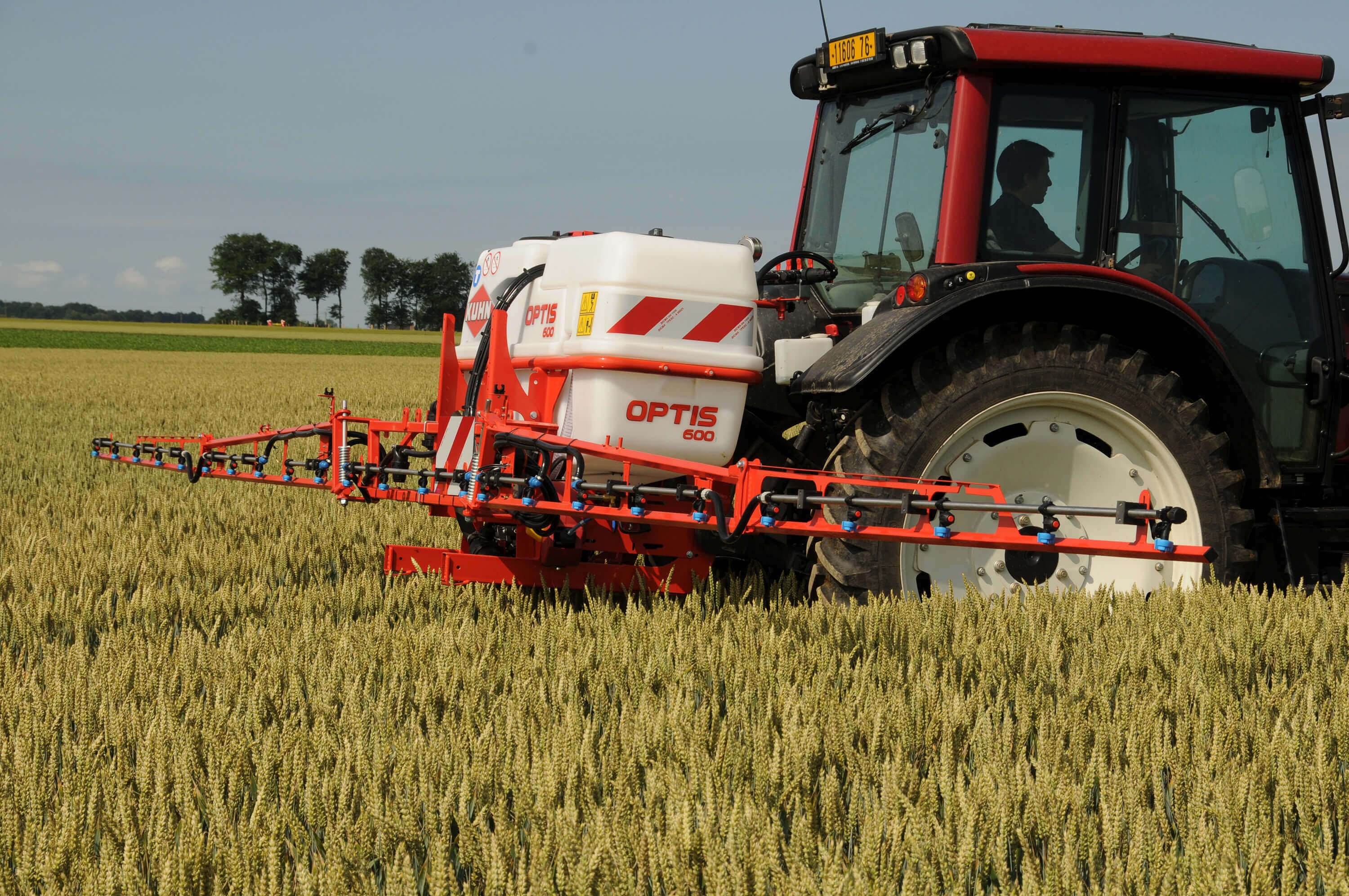 Pulverizador suspendido OPTIS | KUHN