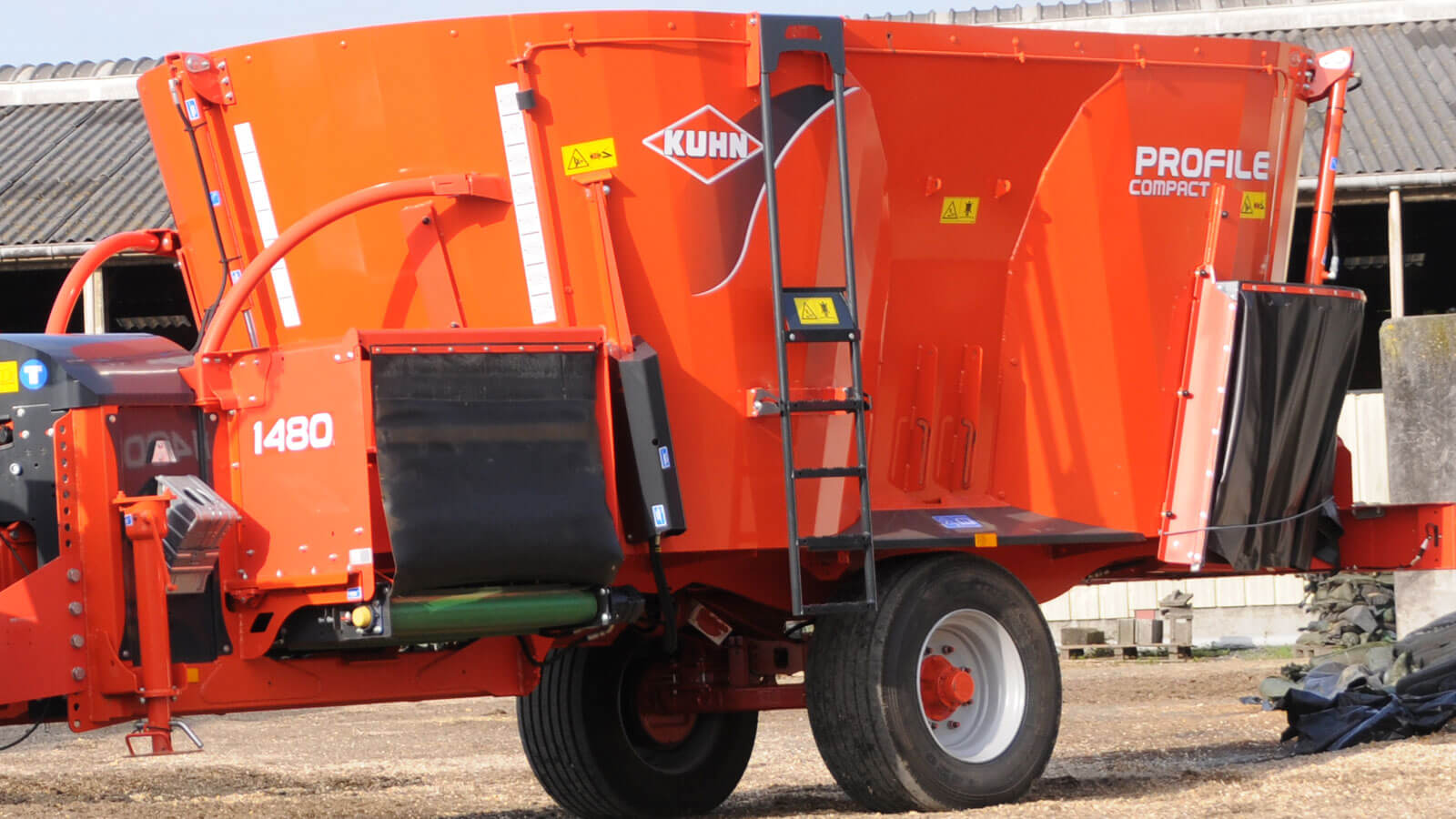 Twin Auger Vertical Mixers | KUHN