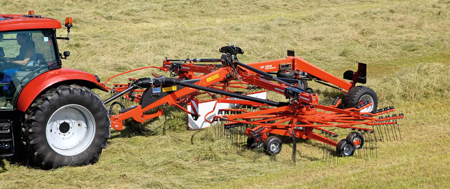 Twin-rotor rakes GA 1031 | KUHN