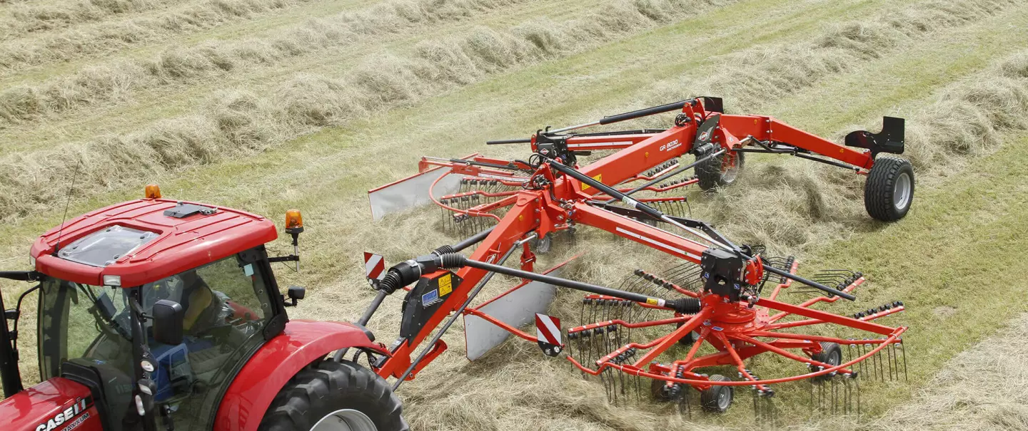 Twin-rotor rakes GA 1030 | KUHN
